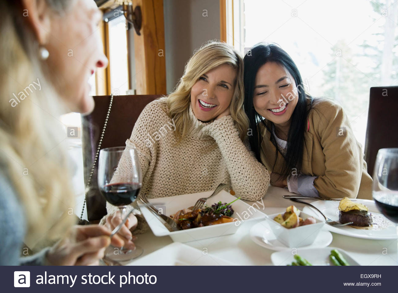 Laughing asian women group hi-res stock photography and images - Alamy