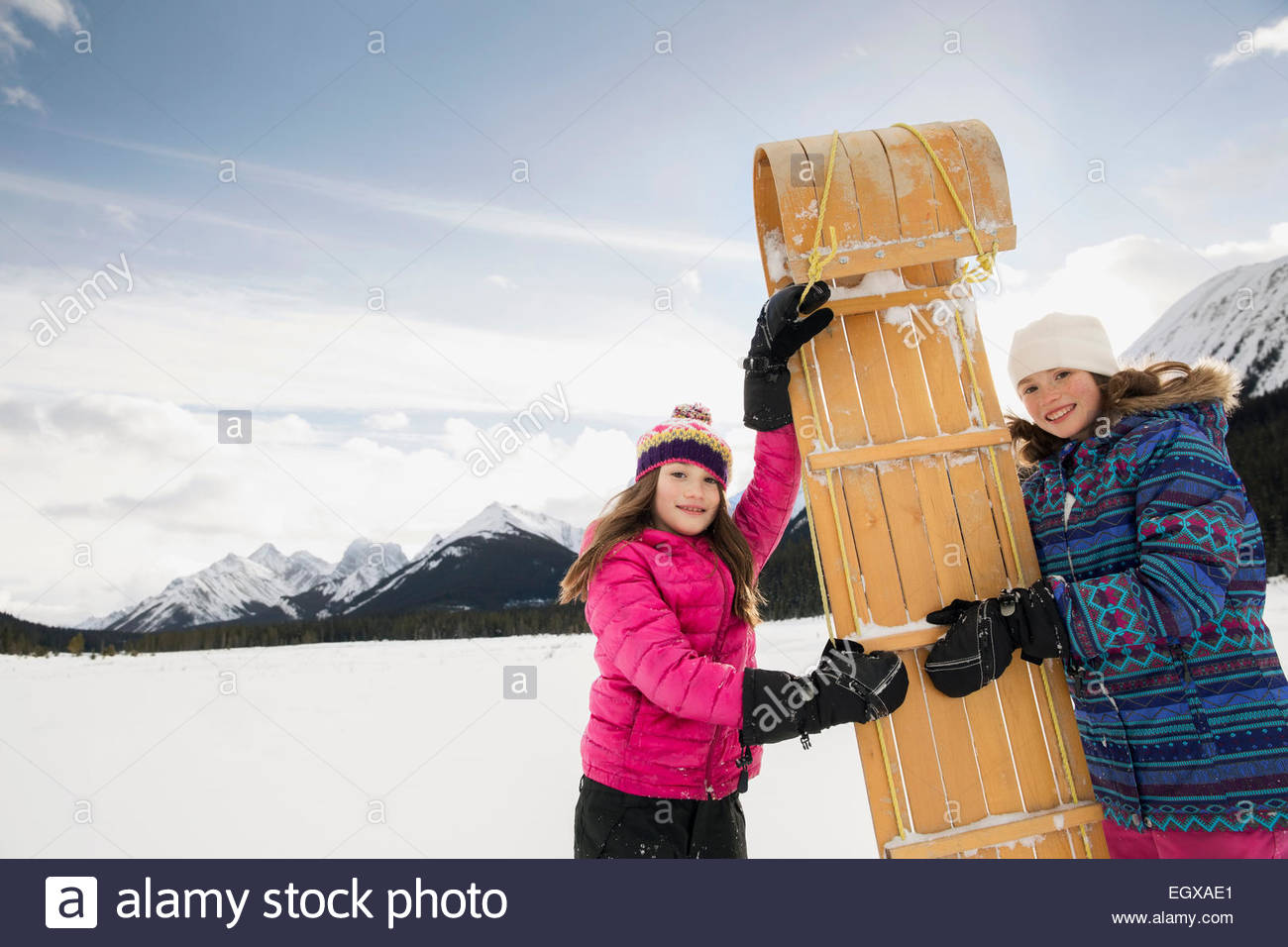 Girls in the mountains hi-res stock photography and images - Alamy