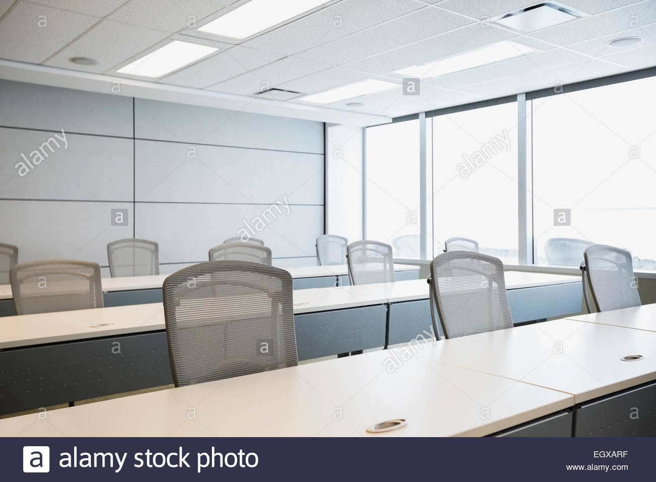 Empty white tables in conference room hi-res stock photography and ...