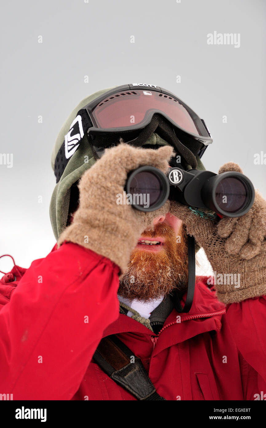 Bear Guides guard- Terry with binoculars Seal River Heritage Lodge ...
