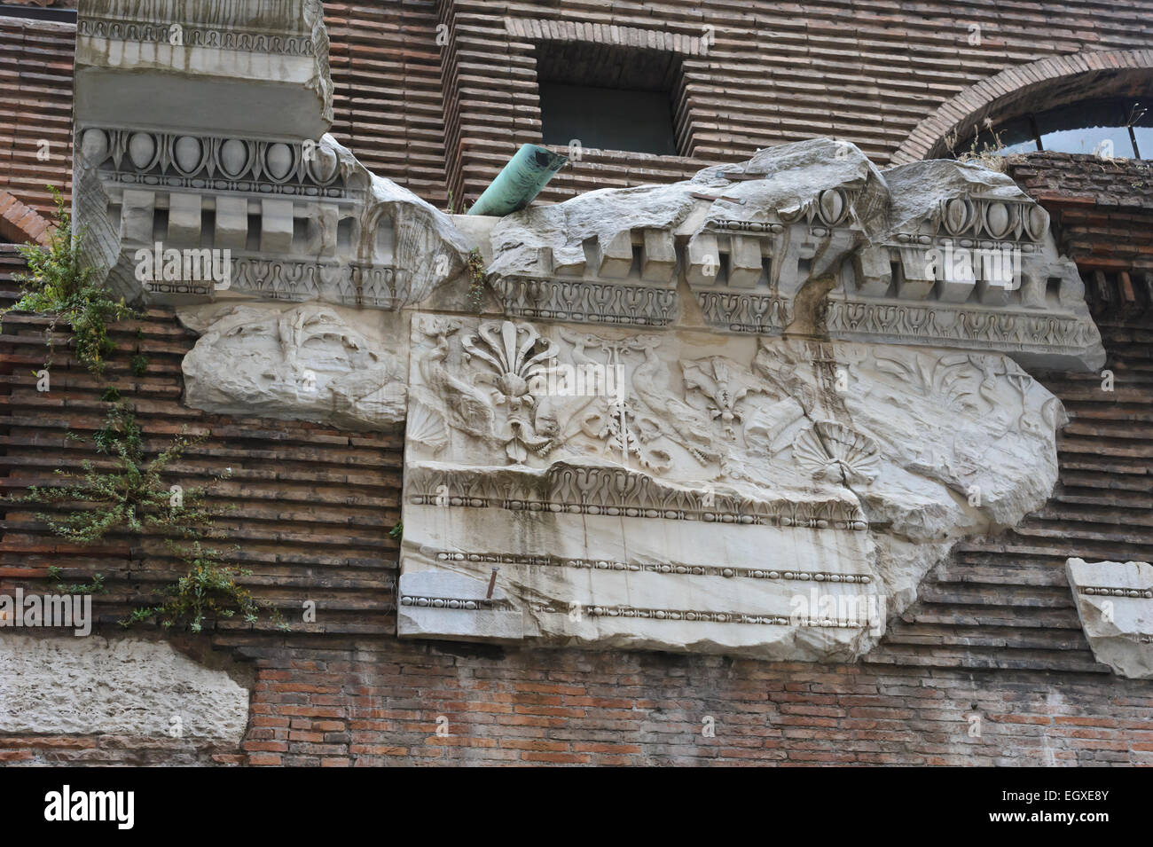 Pantheon rome interior detail hi-res stock photography and images - Alamy