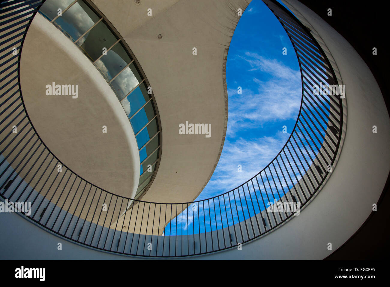 Theme building, Los Angeles International Airport - LAX - Los Angeles ...