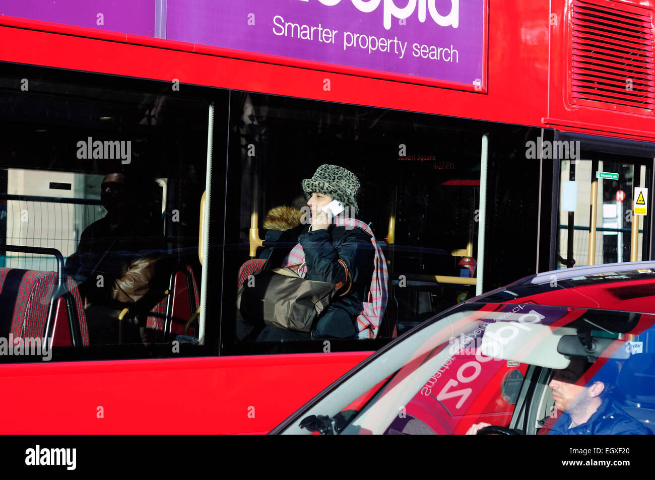 Female bus driver uk hi-res stock photography and images - Alamy