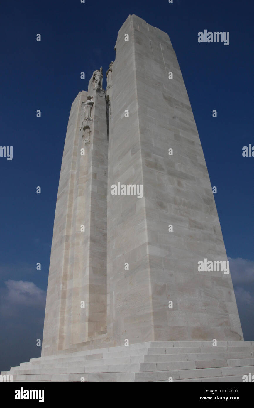 Canadian National Vimy Memorial. Mémorial national du Canada à Vimy ...