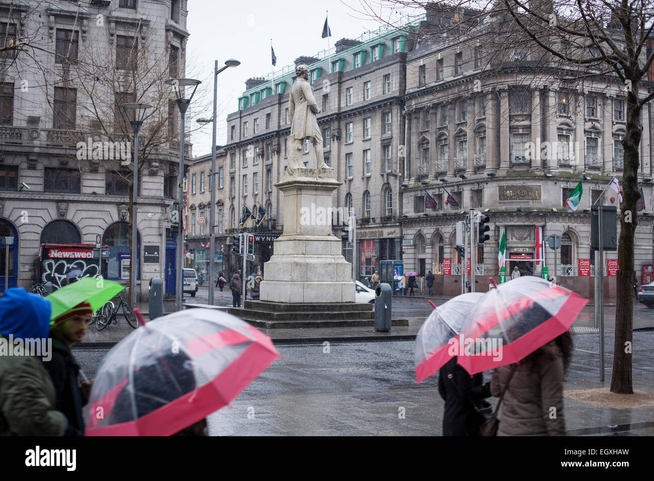 Dublin's O'Connell street in the rain on a Sunday Stock Photo - Alamy