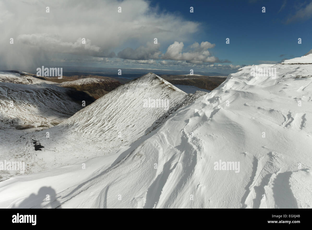 Helvellyn Winter. Cornice on Helvellyn and Swirral Edge English lake ...