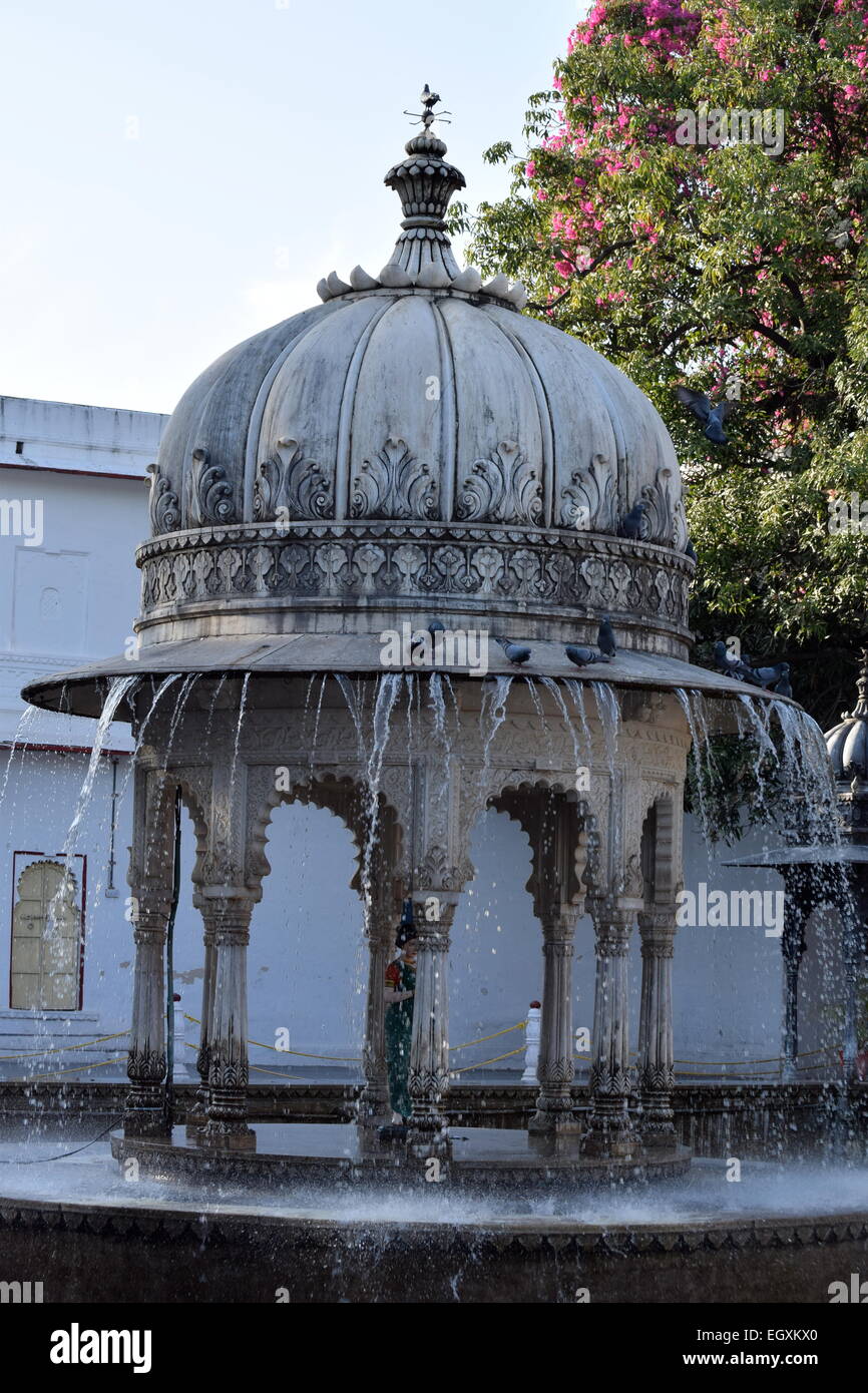 Fountain in India with beautiful dome structure Stock Photo - Alamy