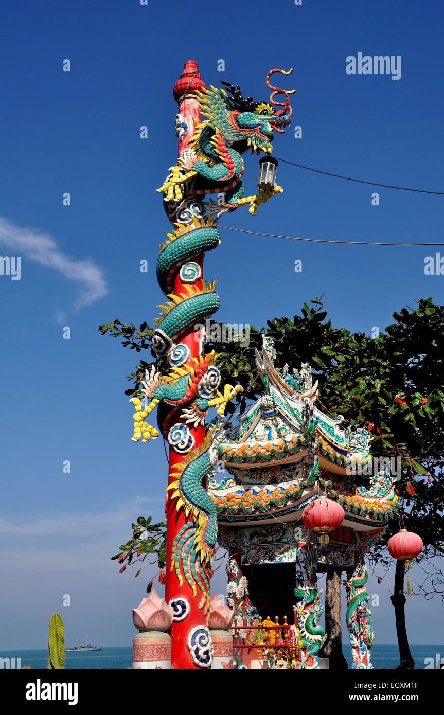 Long tail of dragon hi-res stock photography and images - Alamy