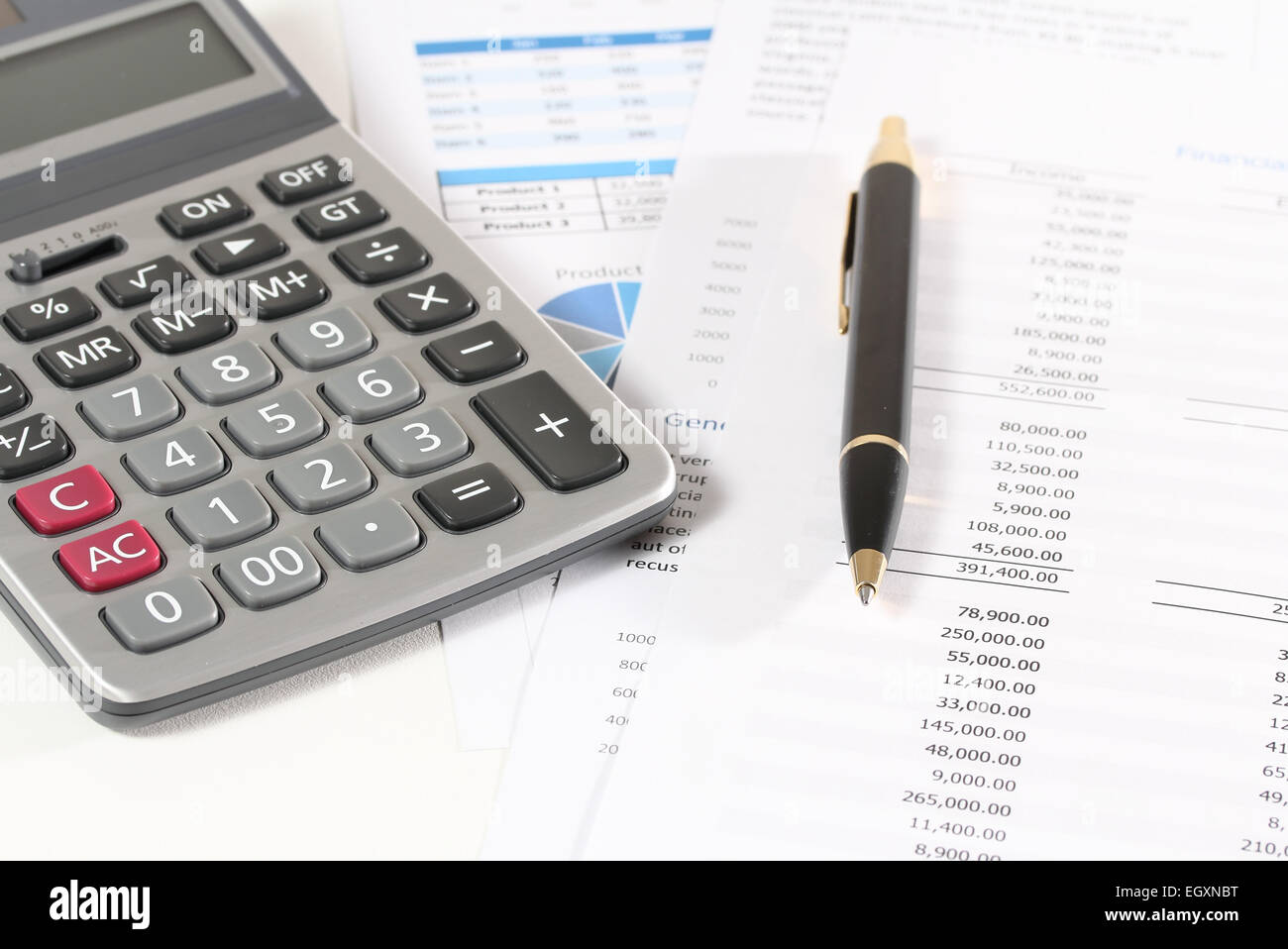 Business financial graph figure hi-res stock photography and images - Alamy