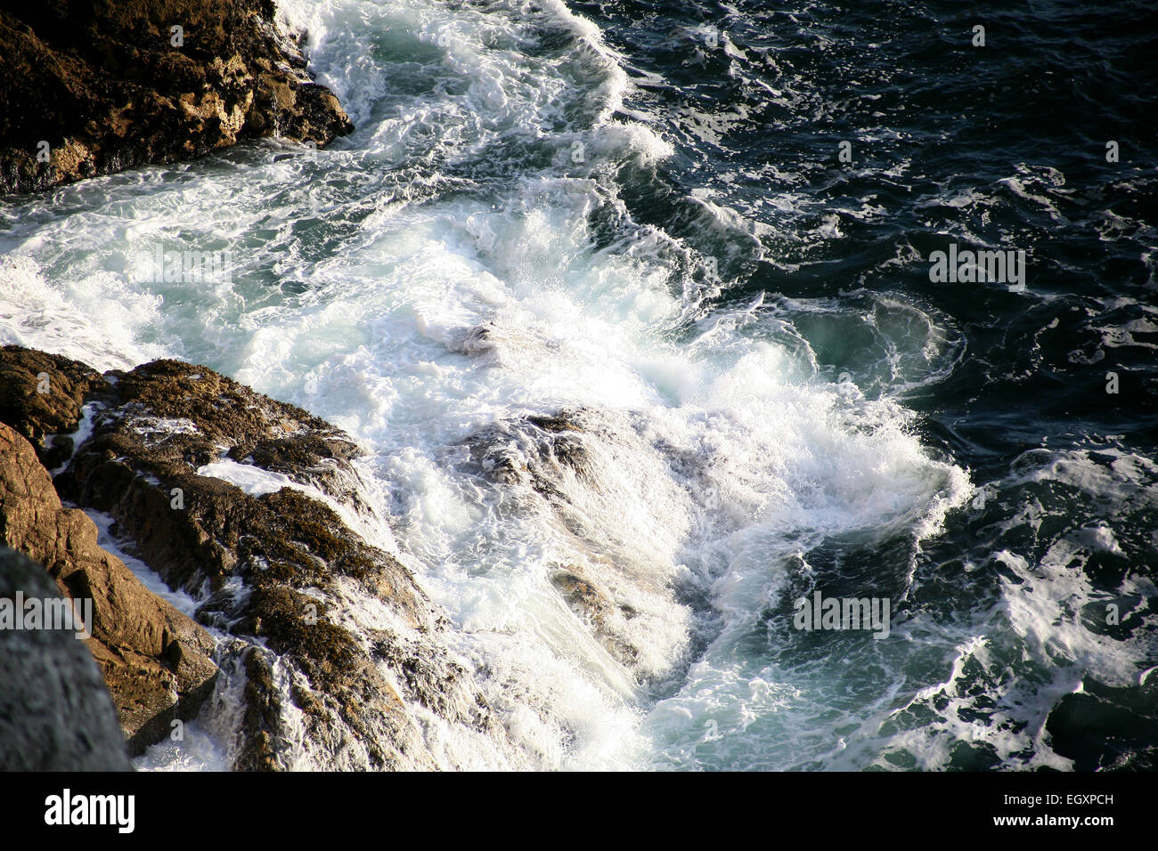 Foaming waves sea breaking on hi-res stock photography and images - Alamy