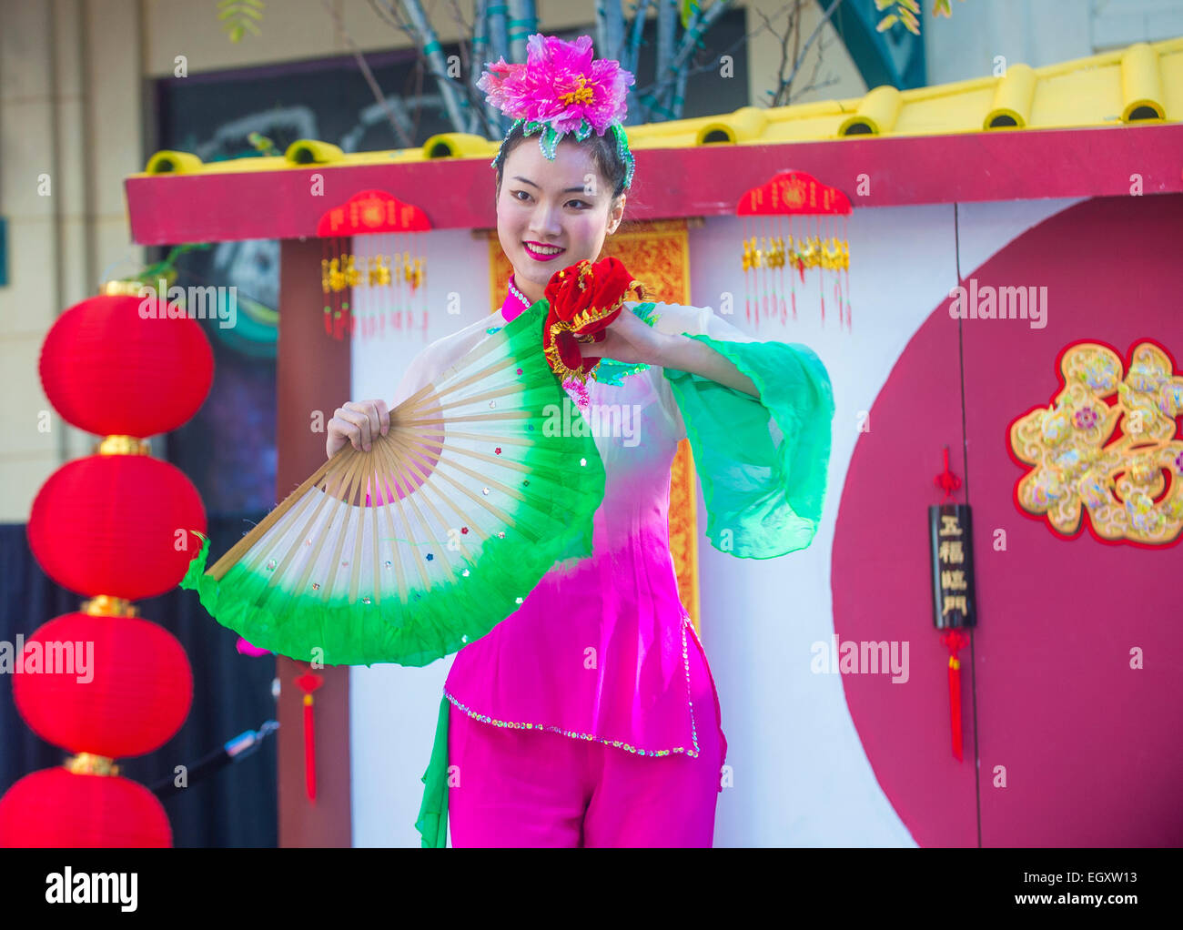 Chinese folk dancer perform at the Chinese New Year celebrations held ...