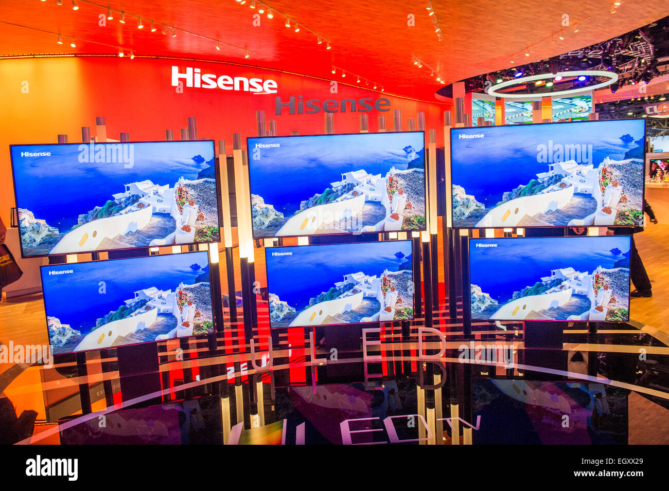 Hisense hi-res stock photography and images - Alamy
