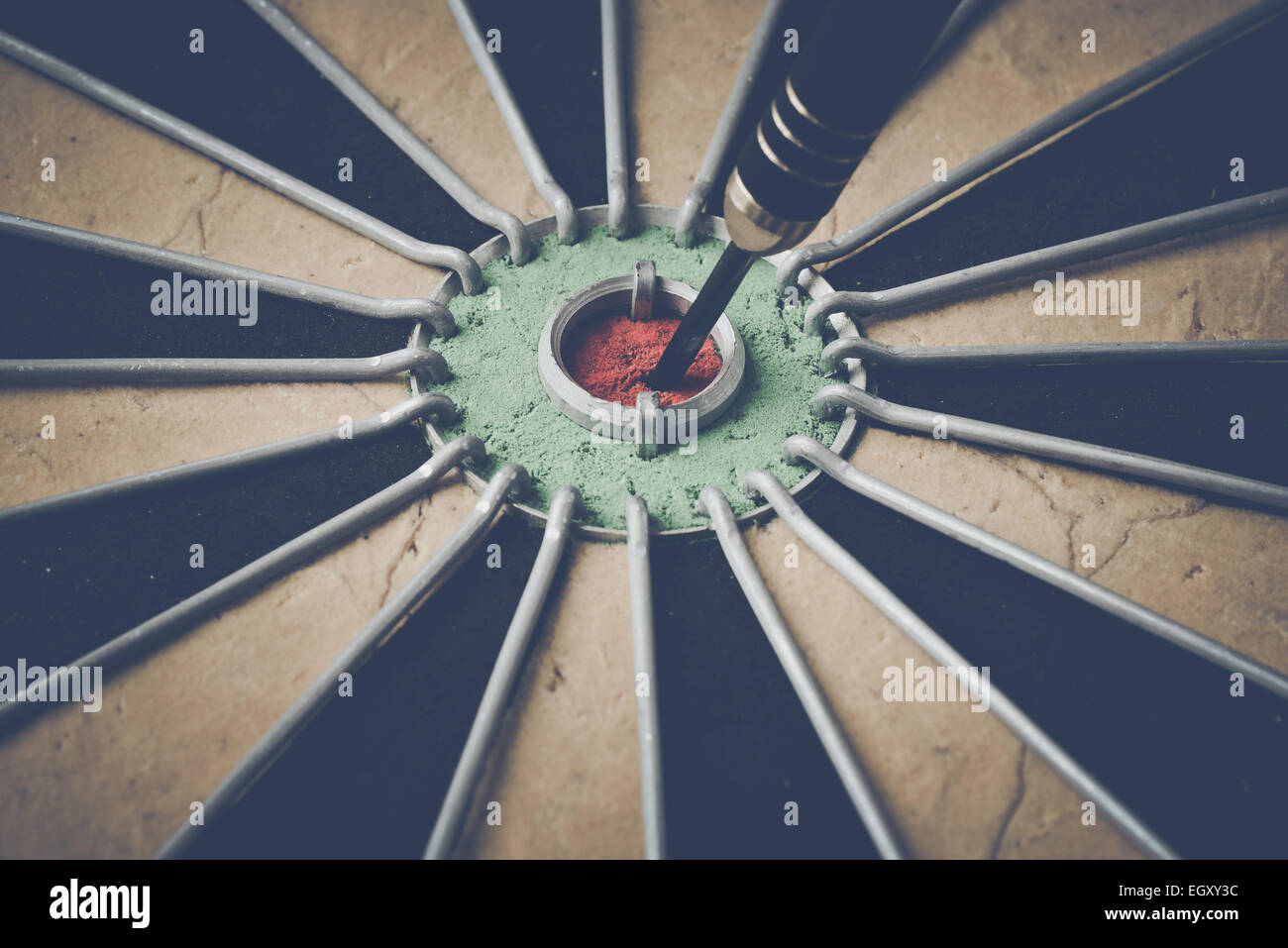 Vintage dart hi-res stock photography and images - Alamy