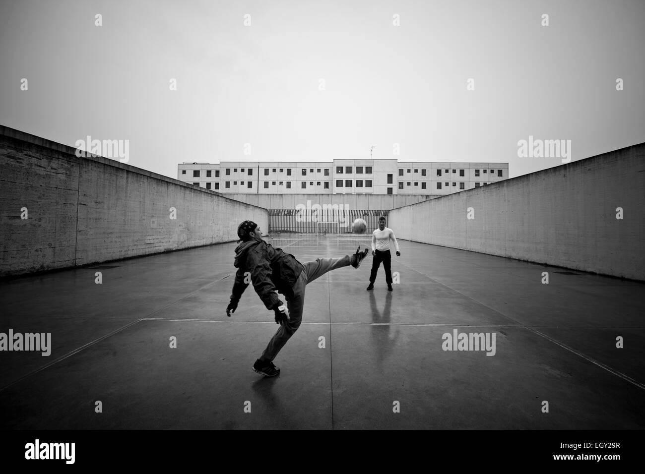 Outdoor prison gym Black and White Stock Photos & Images - Alamy