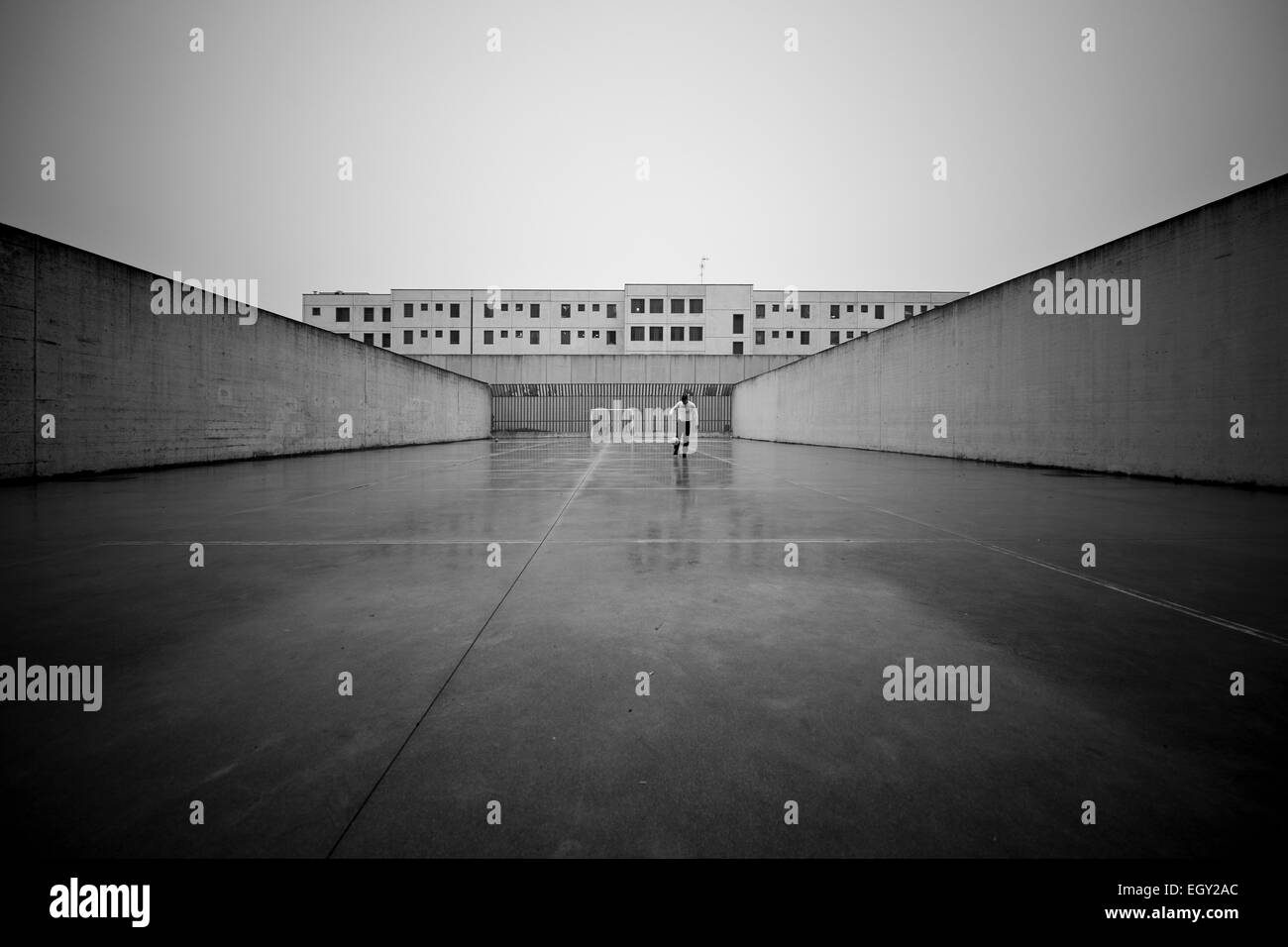 Outdoor prison gym Black and White Stock Photos & Images - Alamy