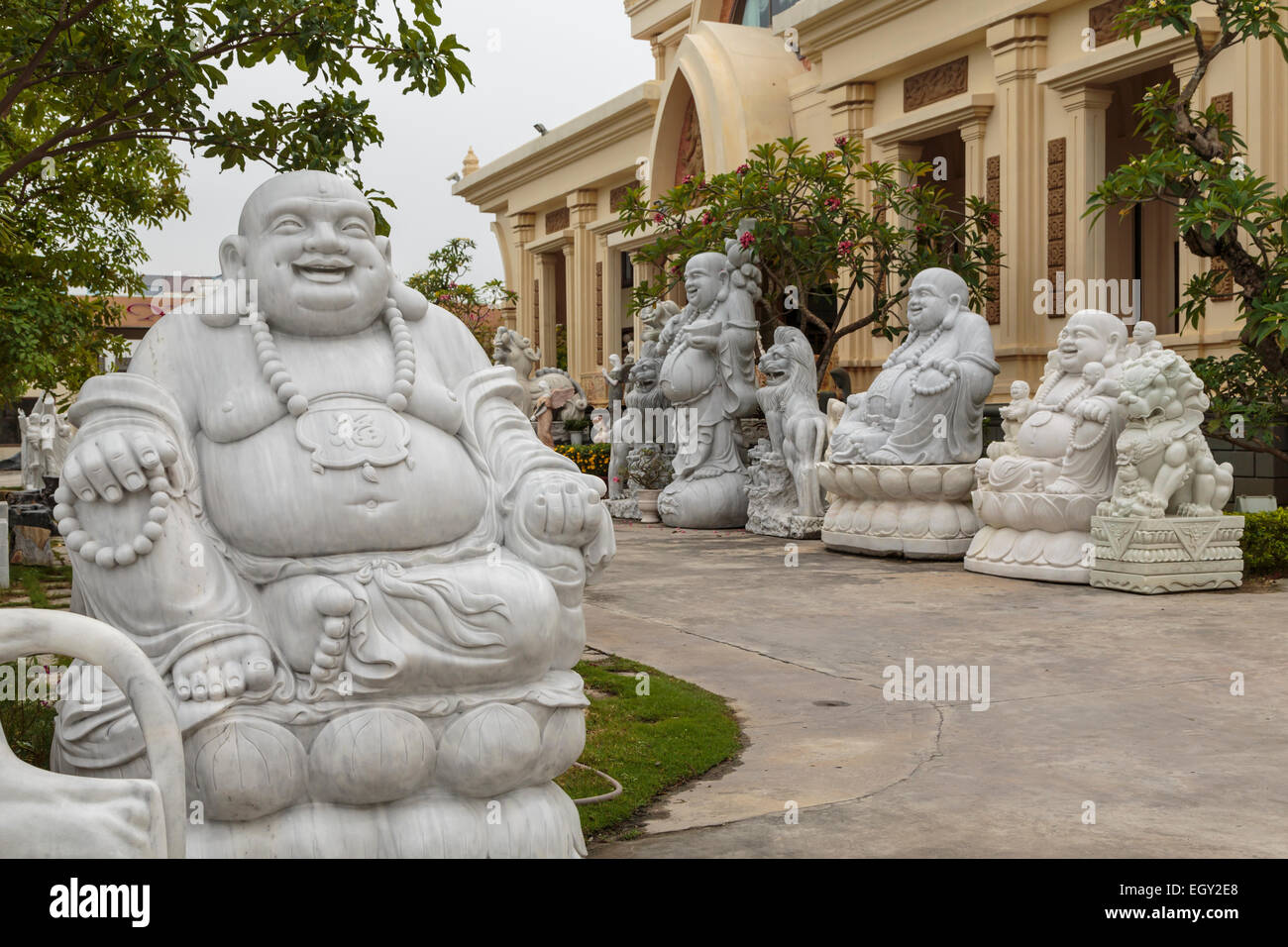 Marble sculptures mountains vietnam hi-res stock photography and images ...