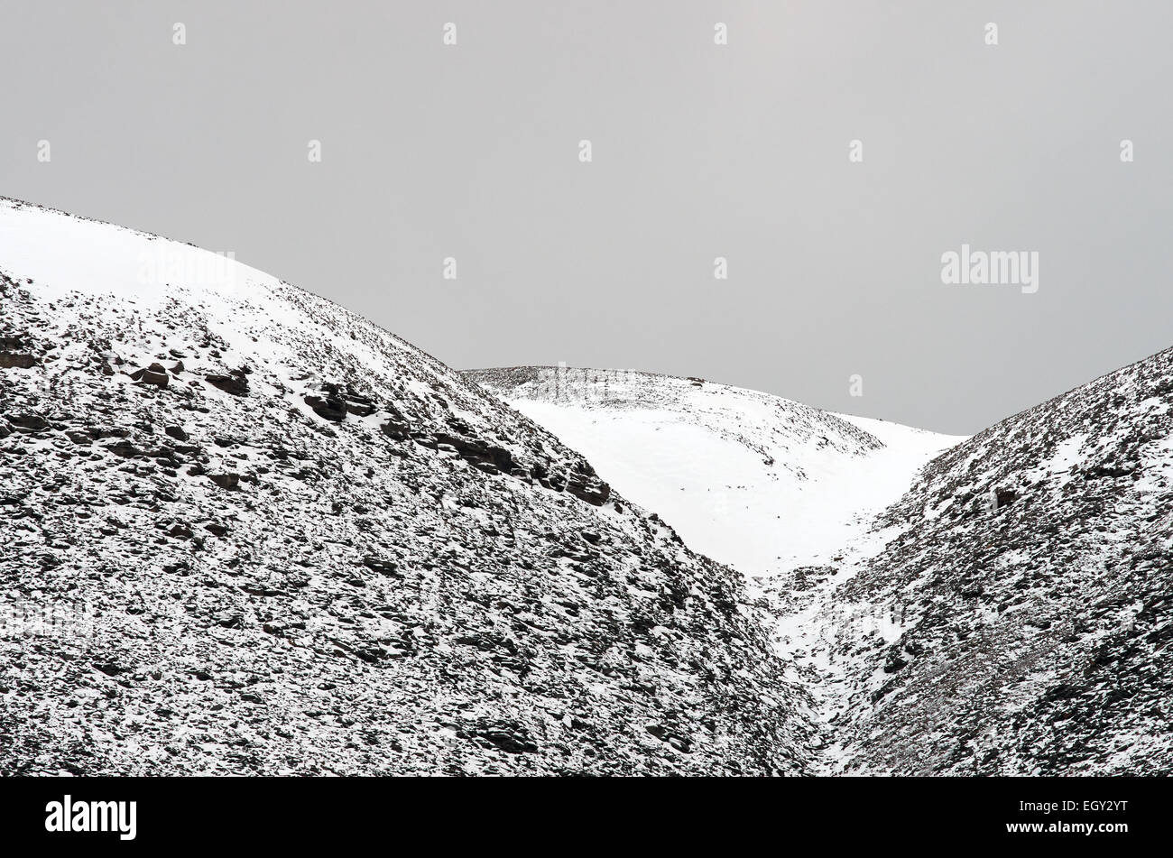 Rounded mountain hi-res stock photography and images - Alamy