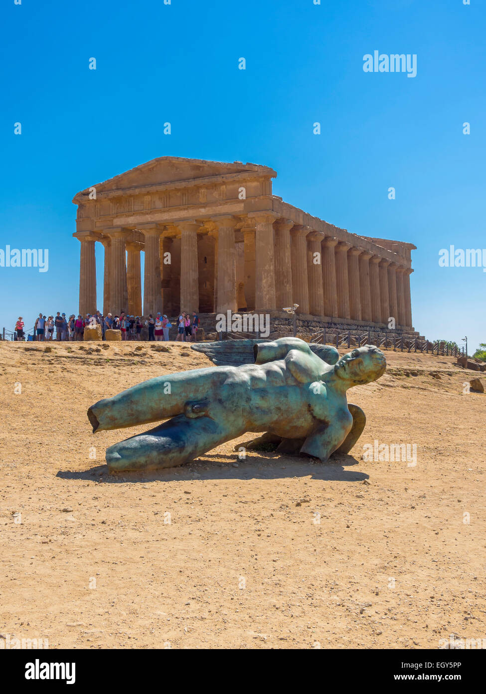 Falling down temple hi-res stock photography and images - Alamy