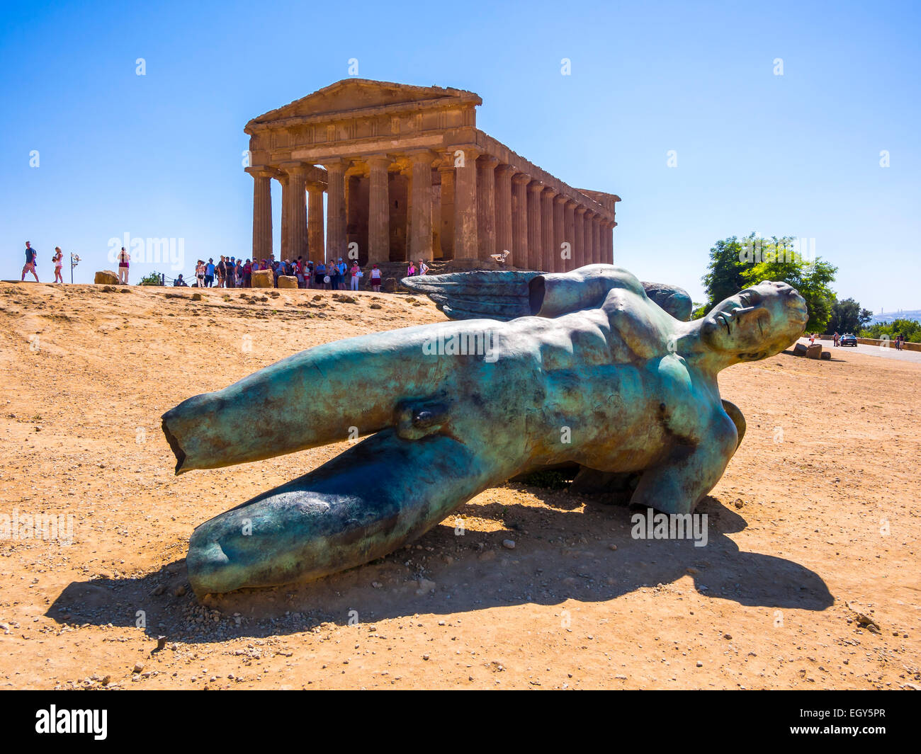 Falling down temple hi-res stock photography and images - Alamy