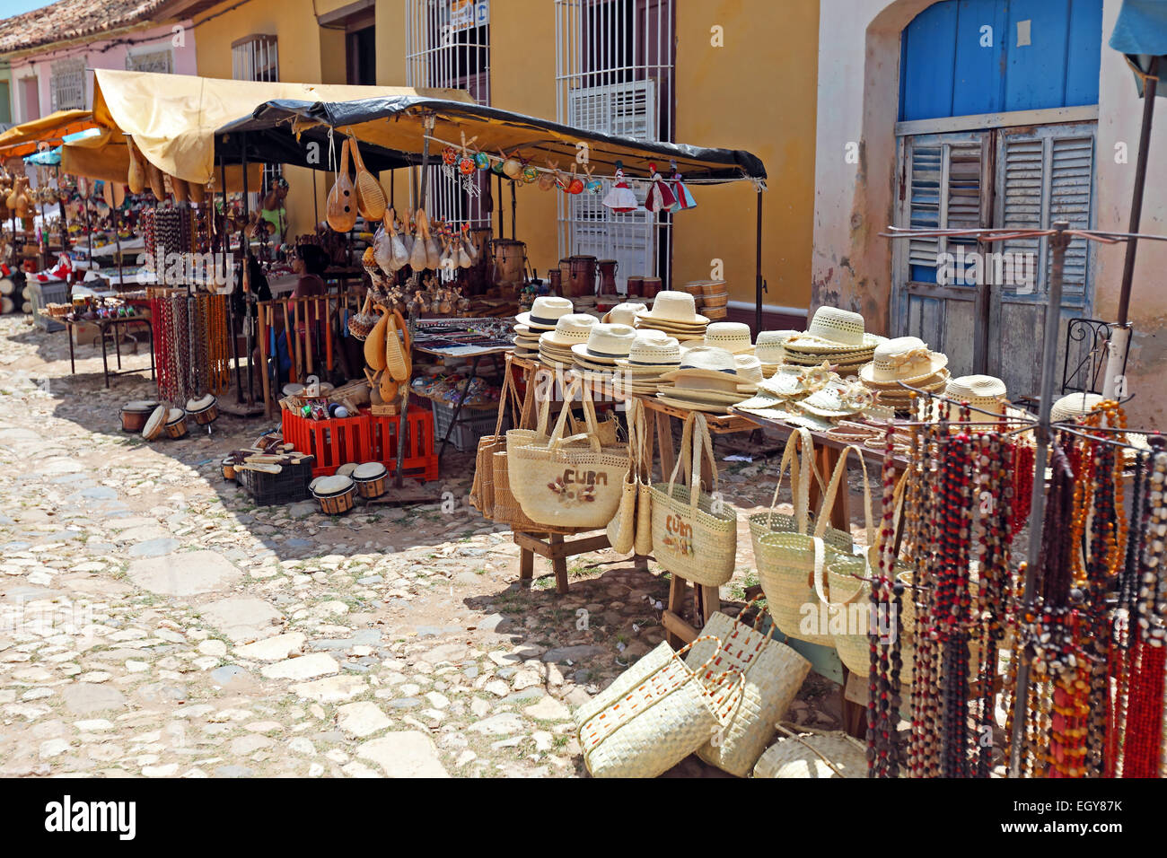 Trinidad shops hi-res stock photography and images - Alamy
