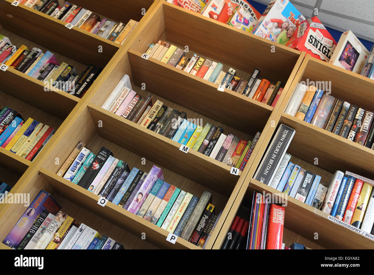 Shelves of books at a public library Stock Photo - Alamy