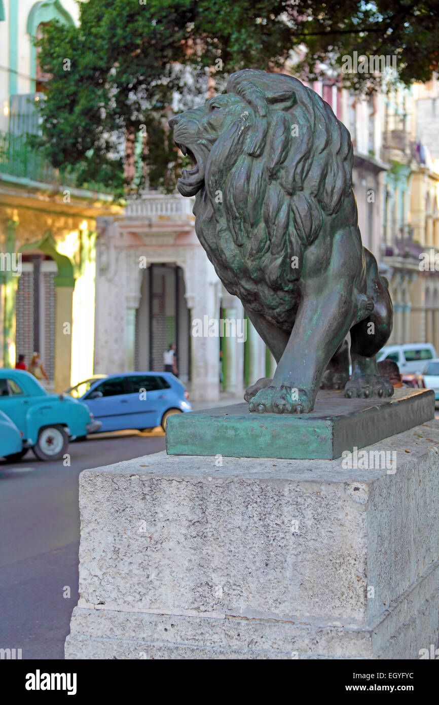 Lion Statues in Central Park of Havana, Cuba Stock Photo - Alamy