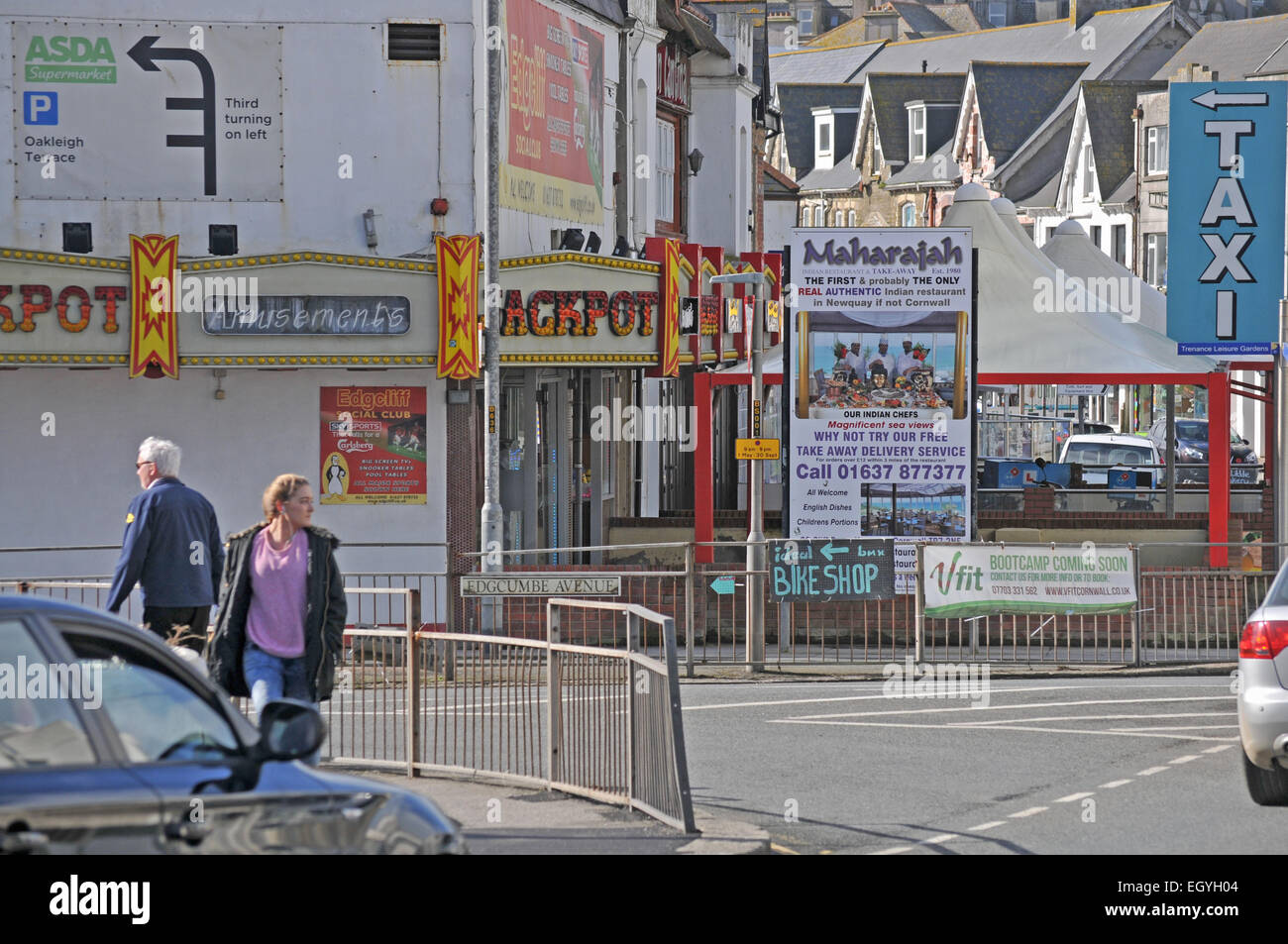 Newquay street hi-res stock photography and images - Alamy