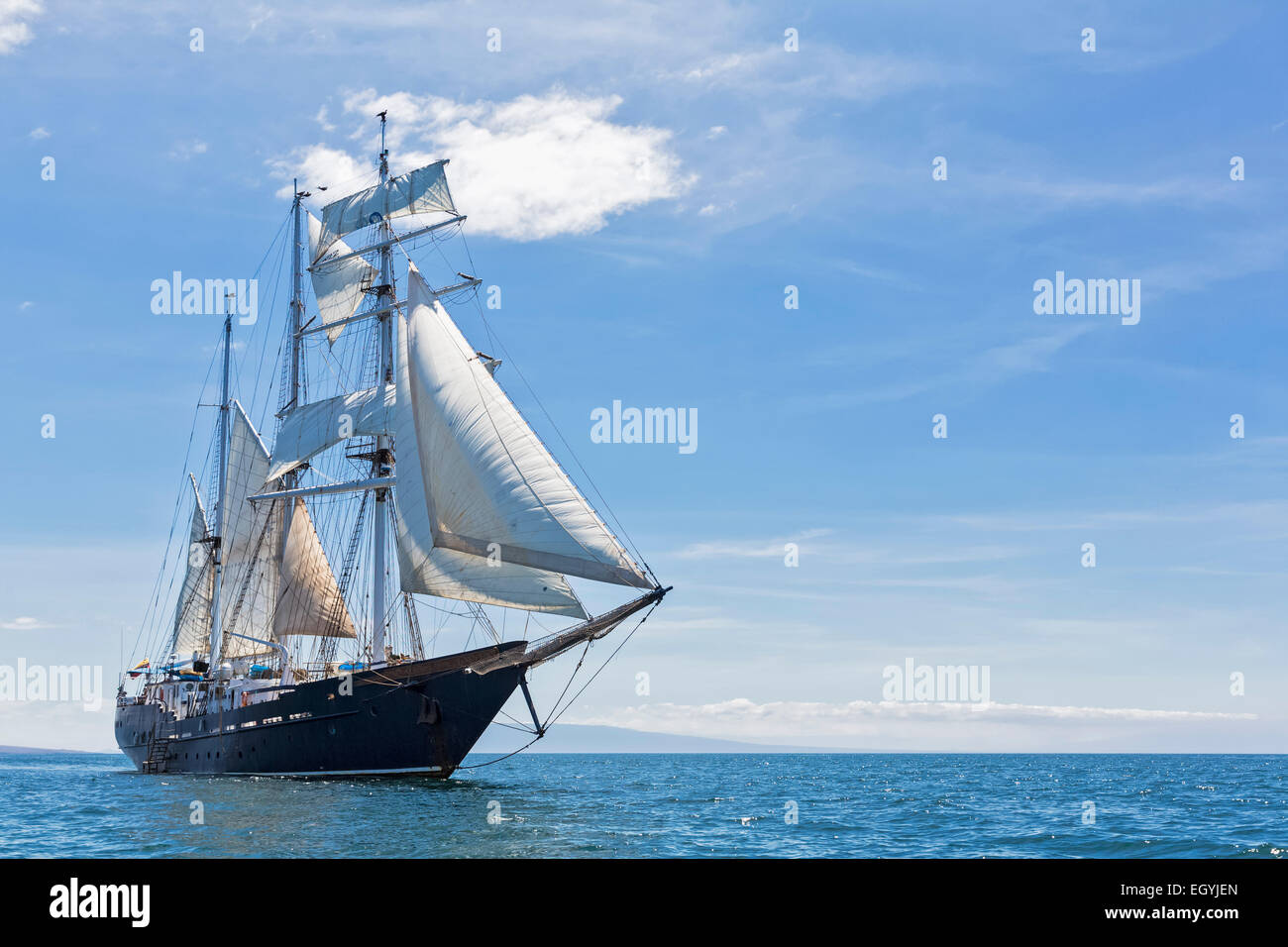 Ship under sail hi-res stock photography and images - Alamy