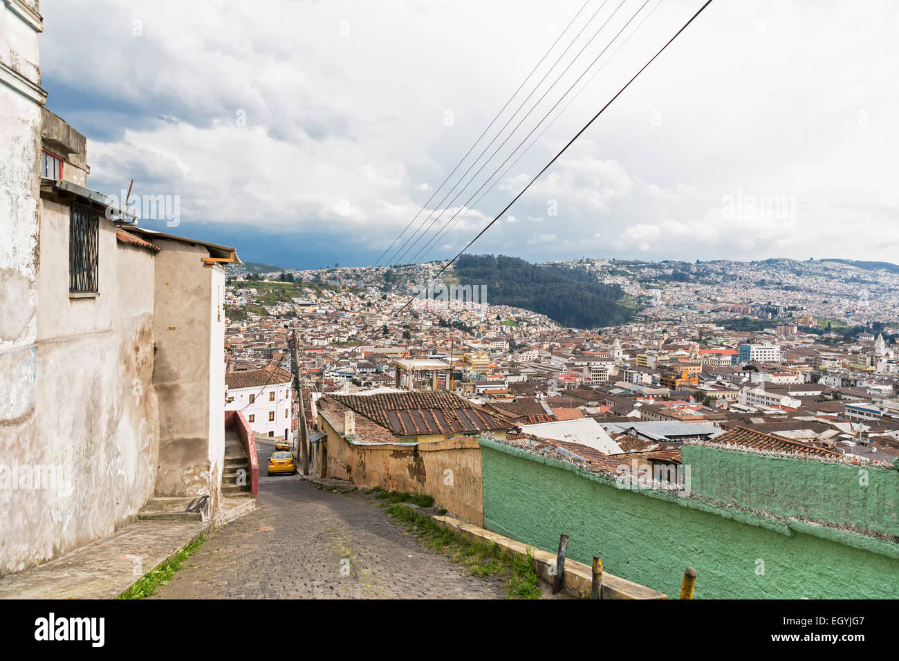 Ecuador quito cityscape slum hi-res stock photography and images - Alamy