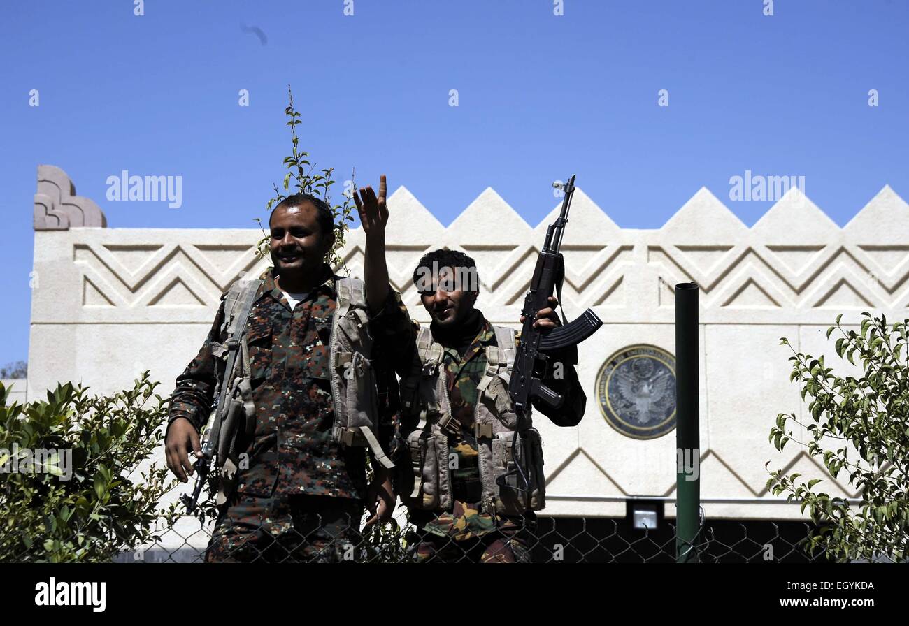 Houthis soldiers hi-res stock photography and images - Alamy