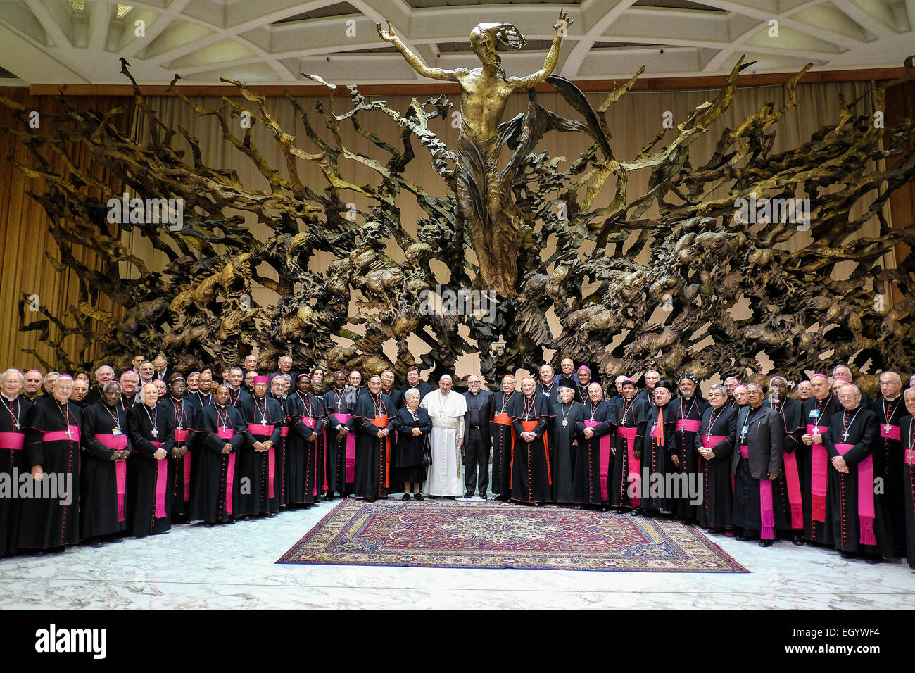 Pope francis general audience vatican hi-res stock photography and ...