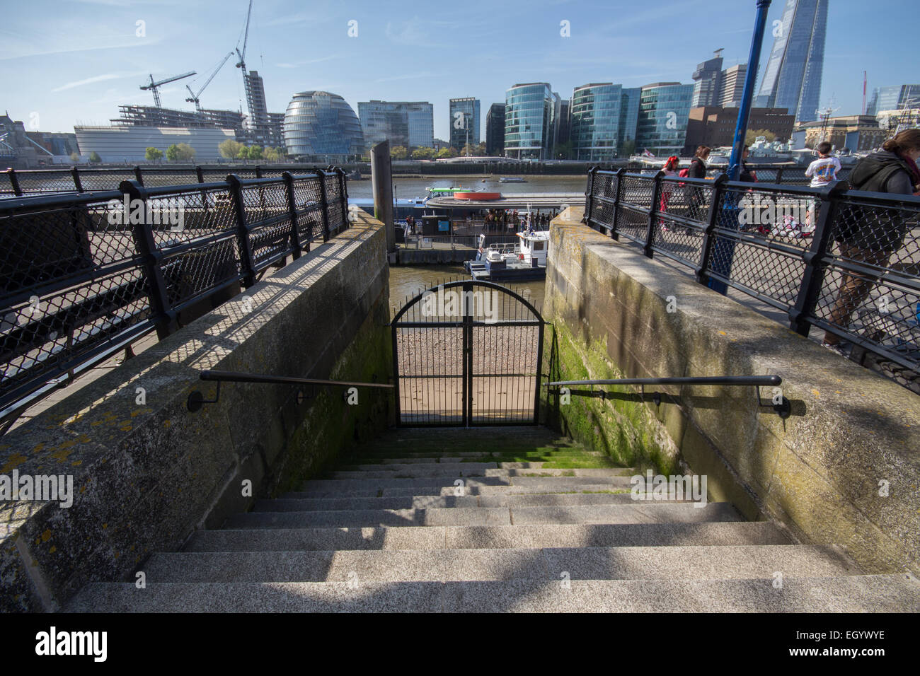 Walkway and steps to the River Thames foreshore at Tower Pier, London ...