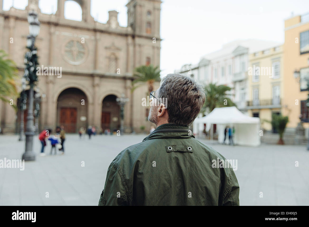 Spain, Canary Islands, Gran Canaria, Las Palmas, man looking at ...