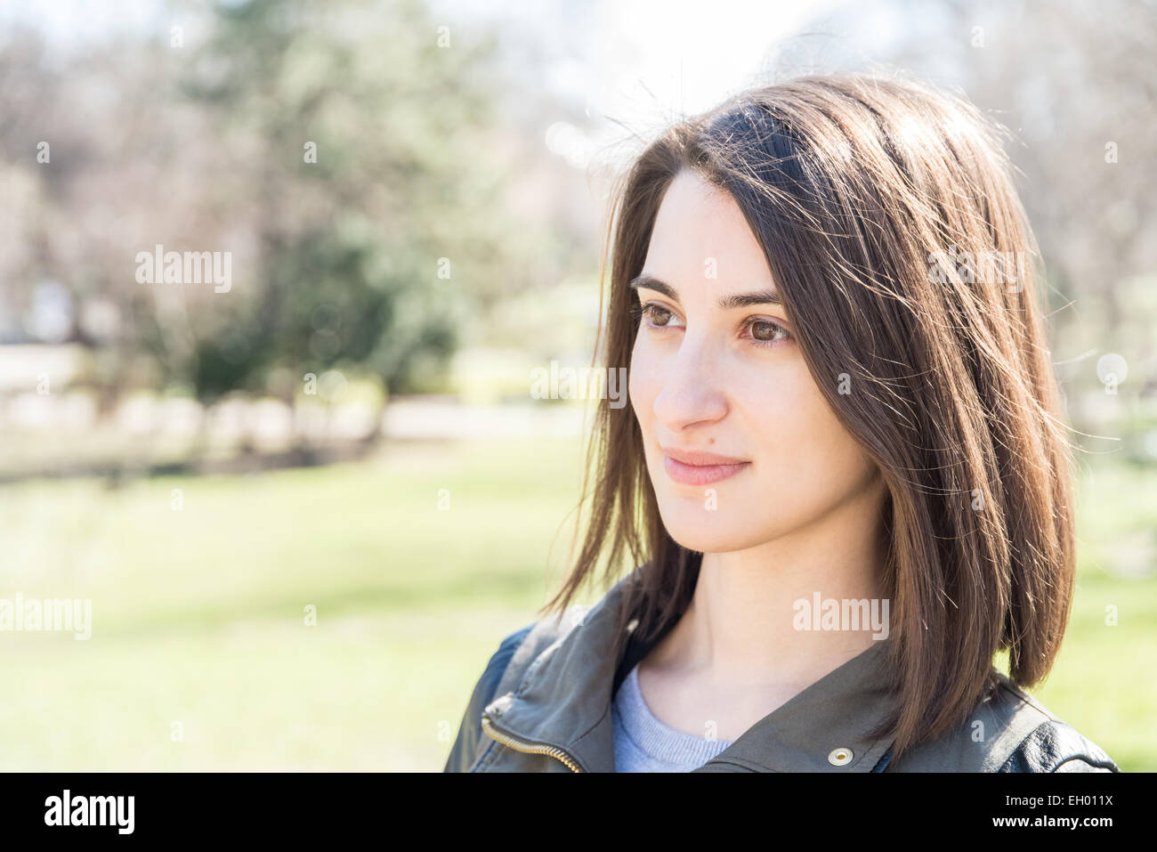 Smiling girl hi-res stock photography and images - Alamy