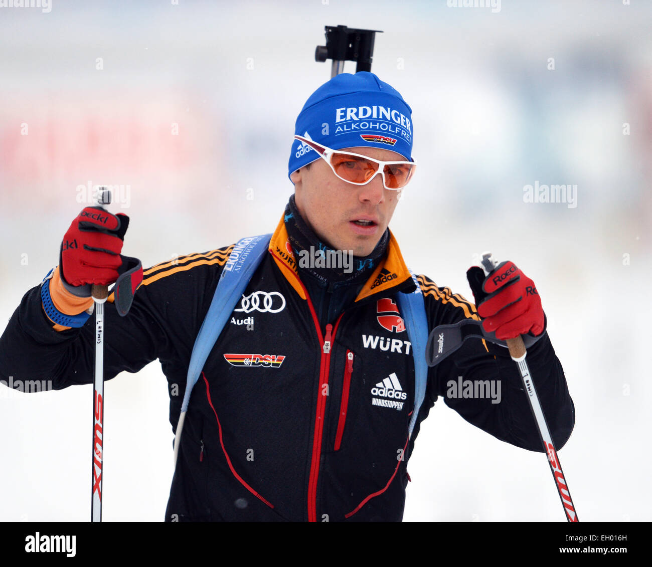 Kontiolahti, Finland. 04th Mar, 2015. German biathlete Simon Schempp in ...