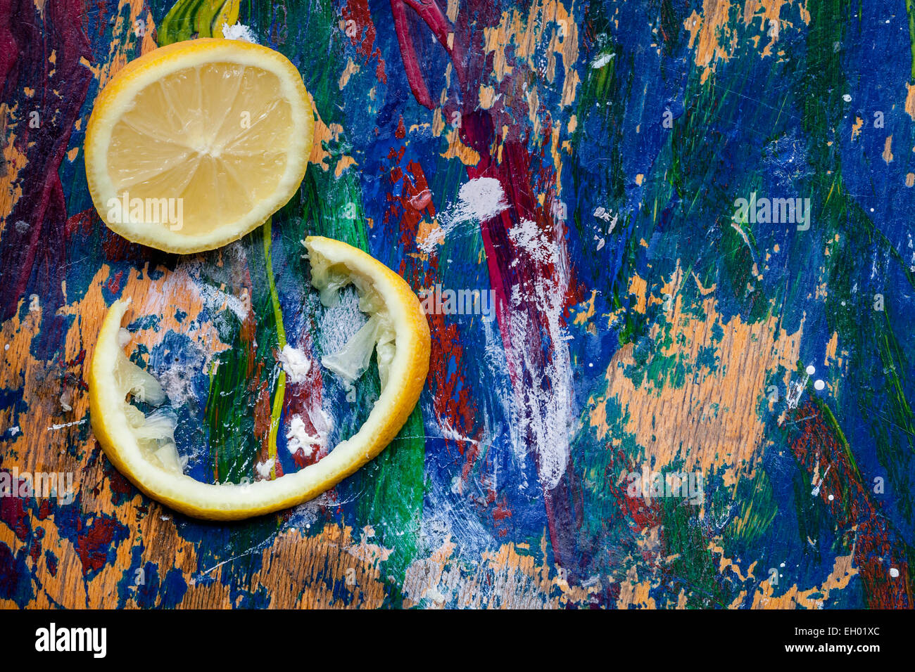 Lemon color background hi-res stock photography and images - Alamy