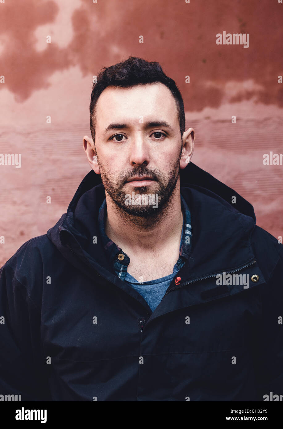 Man short dark hair beard hi-res stock photography and images - Alamy