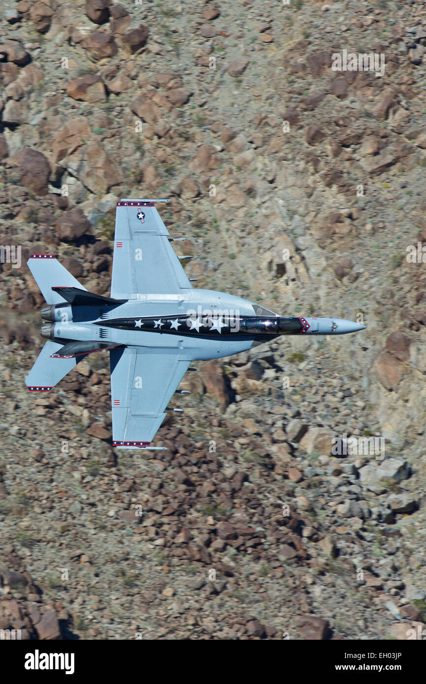 Topside view us navy f a 18e hi-res stock photography and images - Alamy