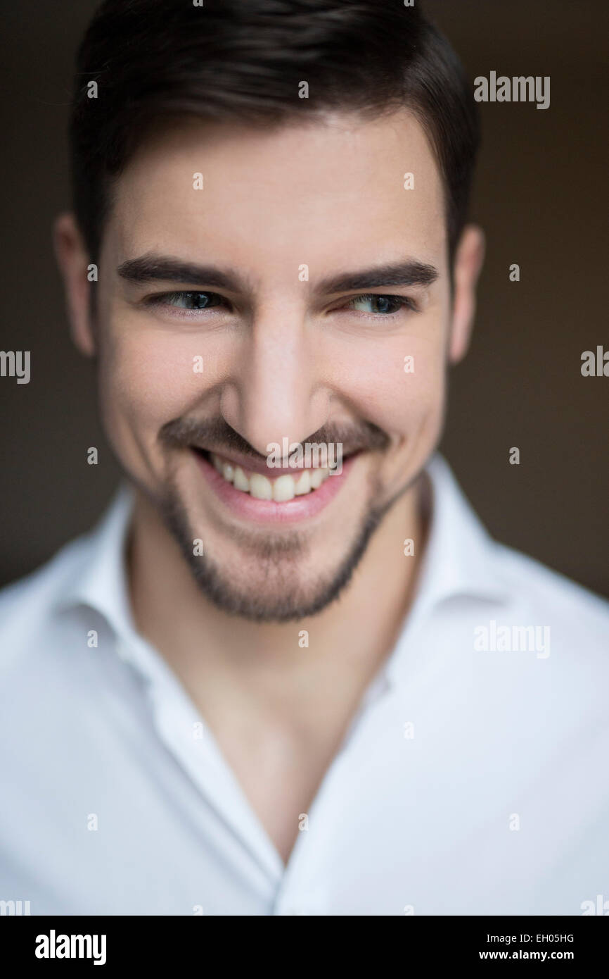 Portrait of smiling man Stock Photo - Alamy