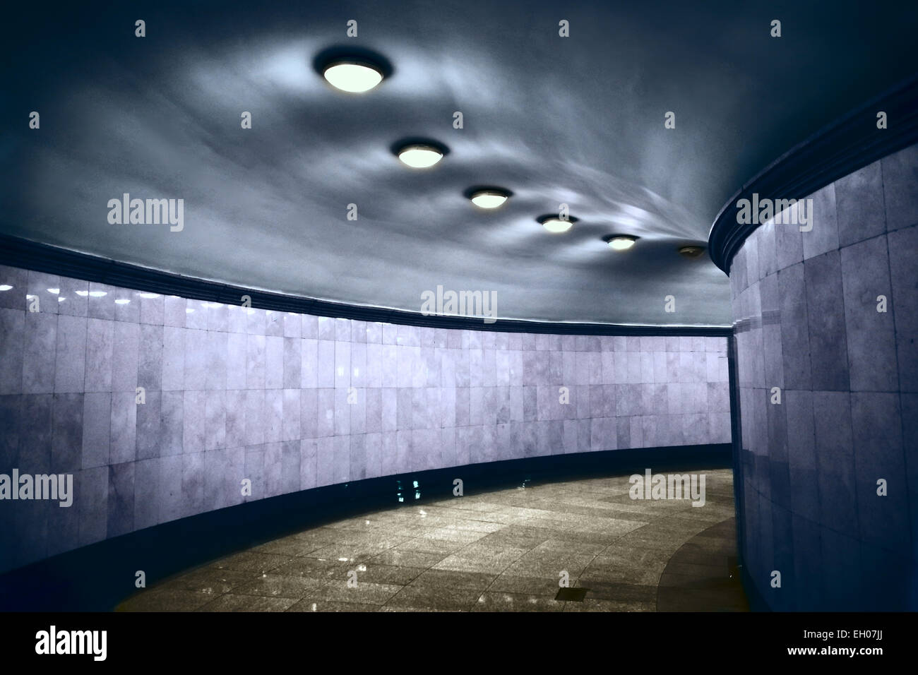 Modern walkway interior Stock Photo - Alamy