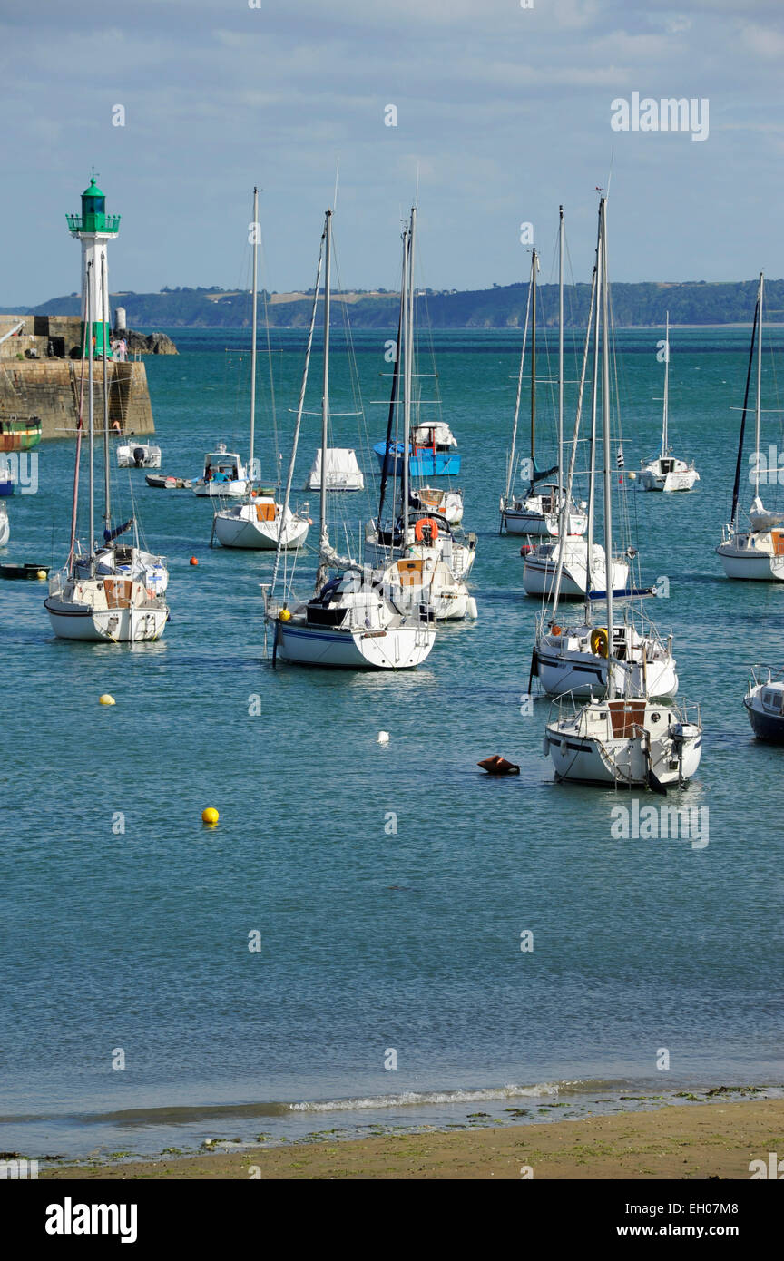 The dry harbour of Saint-Quay-Portrieux,Cotes-d'Armor,Bretagne,Brittany ...