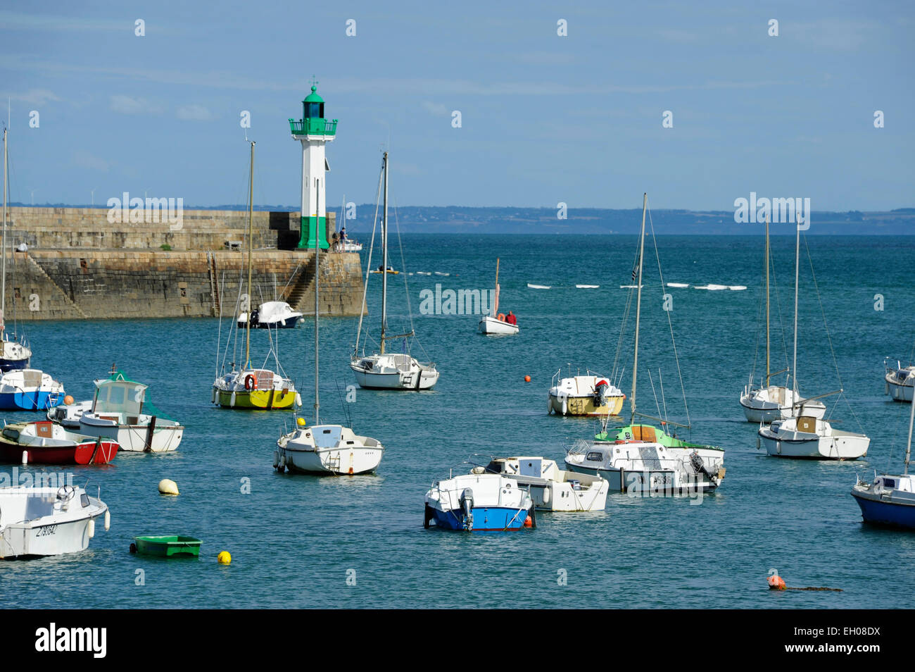 Dry harbor saint quay portrieux hi-res stock photography and images - Alamy