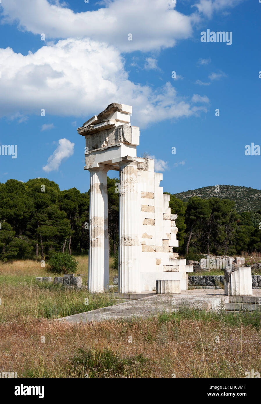 Propylon hi-res stock photography and images - Alamy