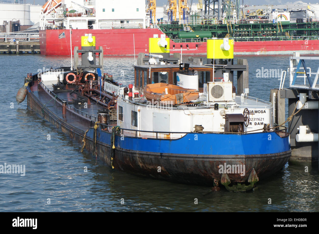 Aqua Mosa, ENI 02311621, a cargo vessel operating in the Botlek area of ...