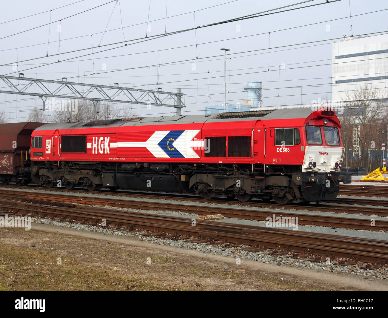 The EMD Class 66 locomotive DE668, operated by Hafen und Güterverkehr ...