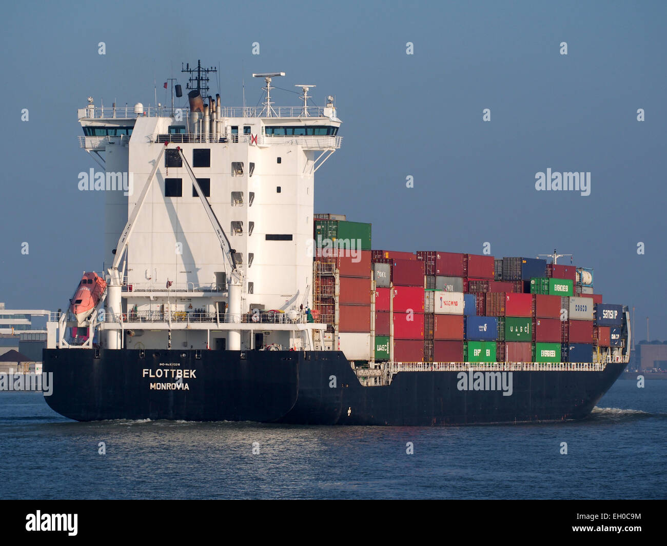 Flottbek, IMO number 9313216, is a vessel operating in the Nieuwe Maas ...