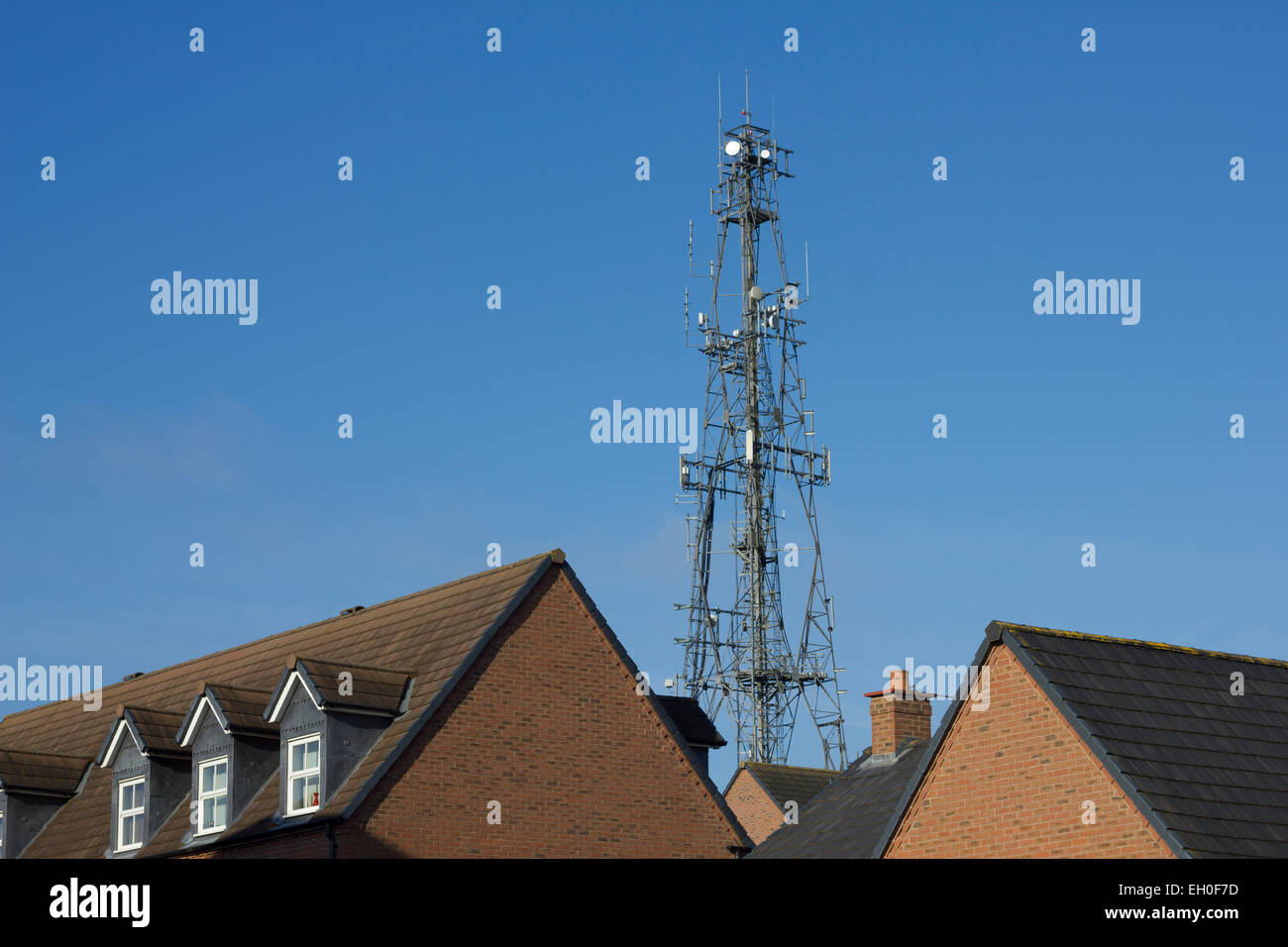 Communications mast hi-res stock photography and images - Alamy