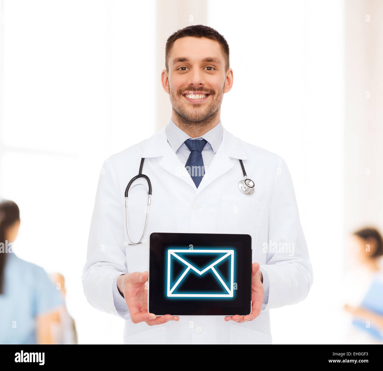 Doctor group chat hi-res stock photography and images - Alamy