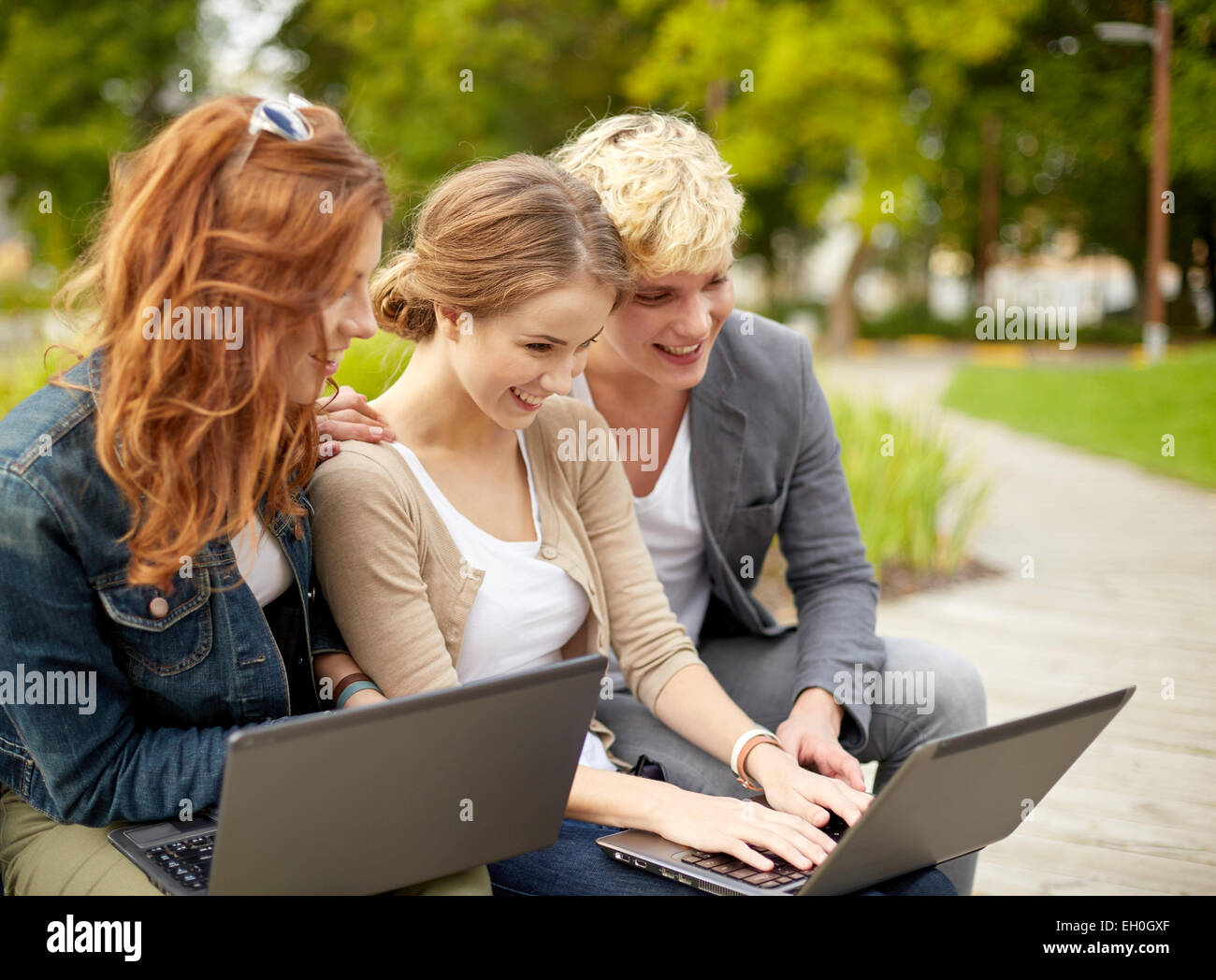 Computers notebooks hi-res stock photography and images - Alamy