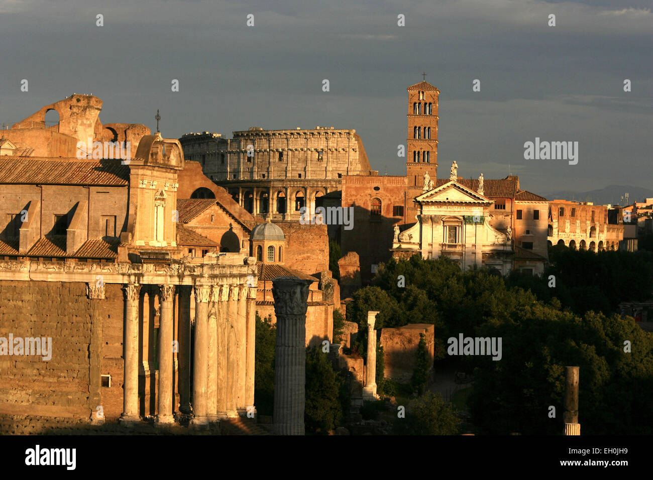 Central rome hi-res stock photography and images - Alamy